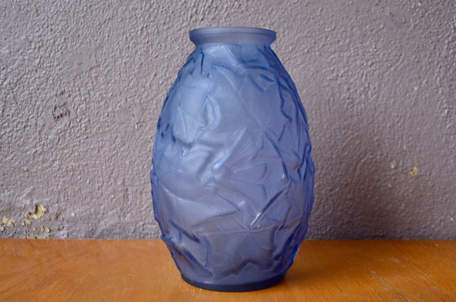 Large French Blue Vase with Maple Leaves, 1930 for sale at Pamono