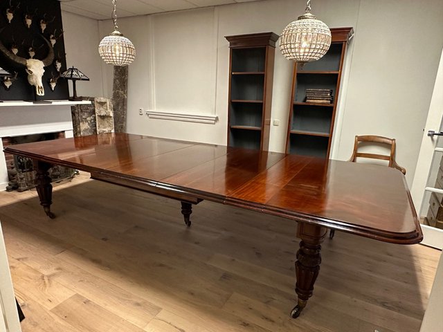 Large Antique Dining Table in Mahogany for sale at Pamono
