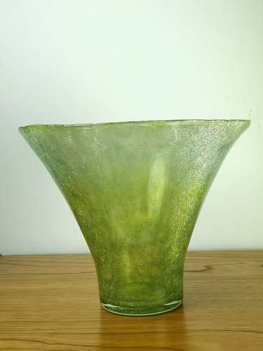 Mid-Century Cracked Veil Green Glass Vase, 1960s for sale at Pamono