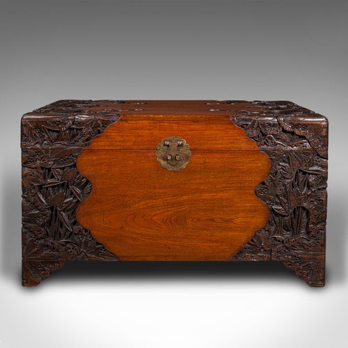 Large Vintage Art Deco Carved Linen Chest in Teak, 1930s for sale at Pamono