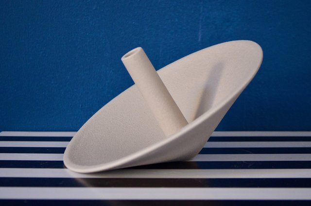 Italian Spindle Vase from Lineasette, 1980s for sale at Pamono