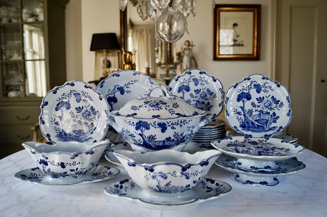 Antique Dutch Tableware, 1900, Set of 24 for sale at Pamono