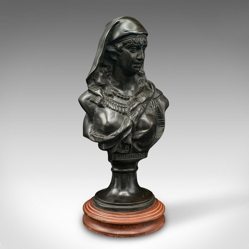 French Artist, Female Portrait Bust, 1900, Bronze for sale at Pamono
