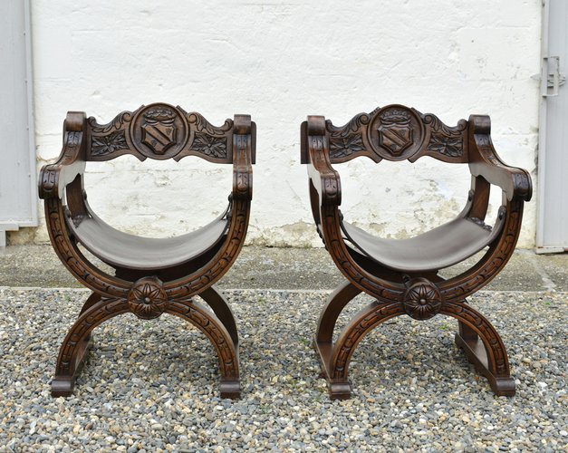 X-Frame Throne Chairs aus Eiche im Stil von Dagobert von Navarro Argudo ...