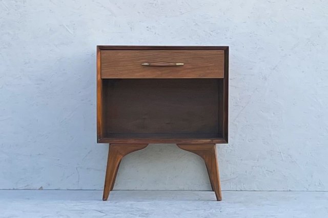 Meuble de Chevet Memphis Mid-Century de Hungerford en vente sur Pamono