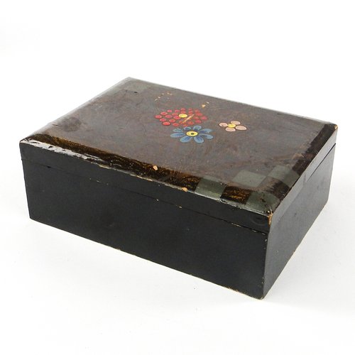 Japanese Lacquerware Box, 1920s for sale at Pamono