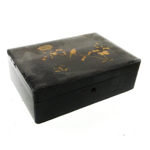 Japanese Lacquerware Box, 1920s for sale at Pamono