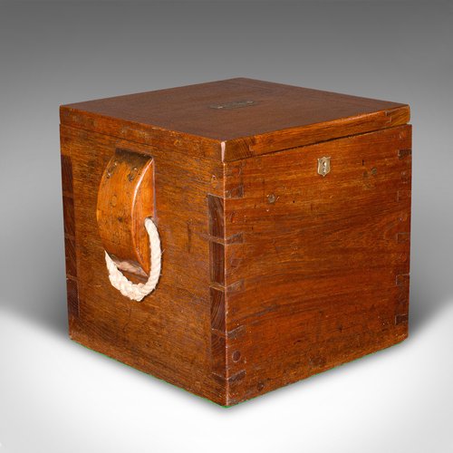 English Walnut Storage Box for sale at Pamono