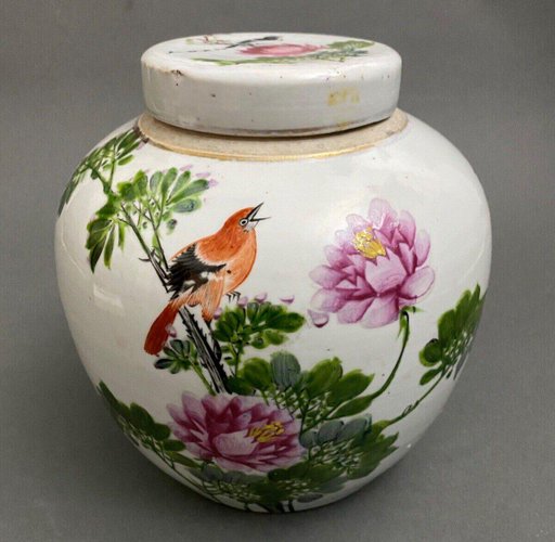 20th Century Chinese Porcelain Covered Pot with Bird Decoration ...