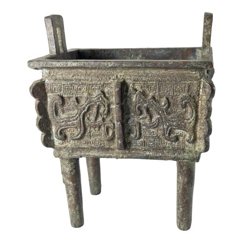 20th Century Chinese Verdigris Ritual Bronze Ding Form Vessel for sale ...