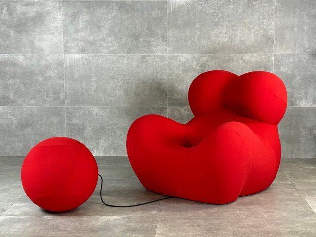 Big Mama Series UP 5/6 Lounge Chair & Ottoman by Gaetano Pesce for B&B ...