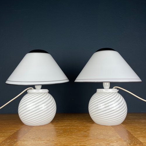 White Murano Table Lamps, 1970s, Set of 2 for sale at Pamono