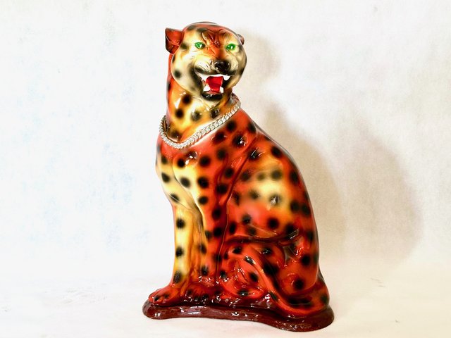 Large Vintage Italian Tiger Statue in Resin, 1970s for sale at Pamono