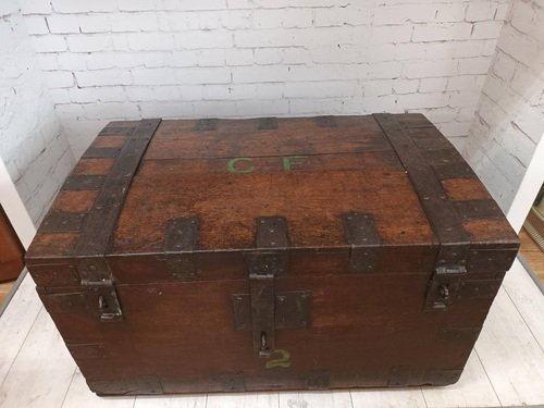 Large Antique Victorian Travel Trunk for sale at Pamono
