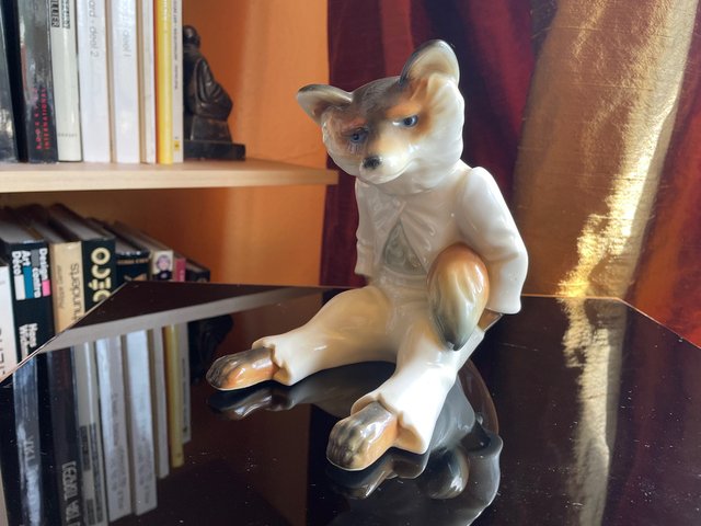 Porcelain Fox, Germany, 1930s for sale at Pamono