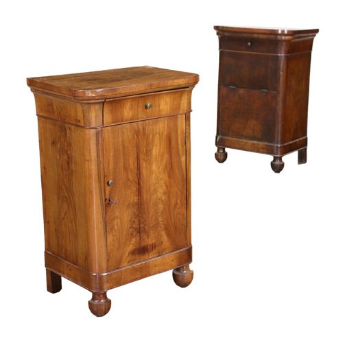 Charles X Bedside Tables in Walnut, Italy, 19th Century, Set of 2 for ...