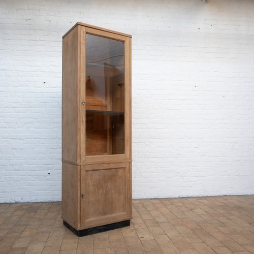 2-Door Oak Display Case, 1950s for sale at Pamono