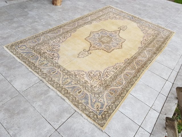 Vintage Turkish Pastel Wool Rug, 1960s for sale at Pamono