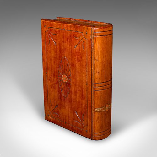 Edwardian Cedar Book Safe, 1890s for sale at Pamono