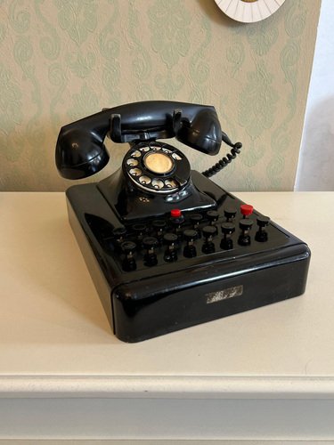 Vintage Desk Telephone with Black Bakelite, 1956 for sale at Pamono