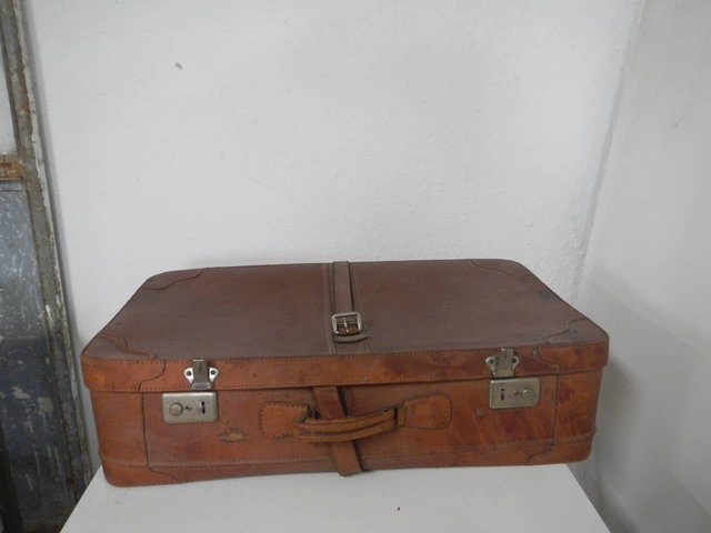 Vintage Leather Suitcase, 1970 for sale at Pamono