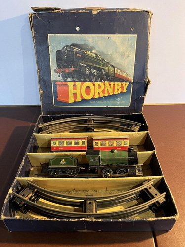 Clockwork Train Set in Box from Hornby, Set of 6 for sale at Pamono