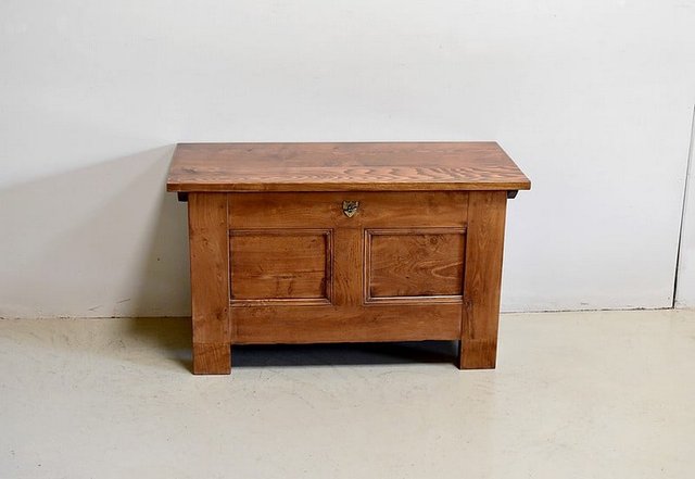 Small 19th Century Ash Chest for sale at Pamono