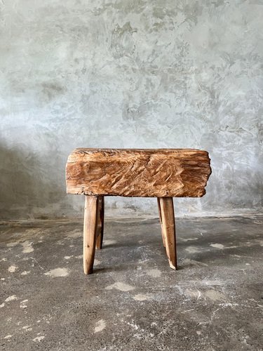 Small Organic Blond Asian Teak Quadripod Bench, Dua for sale at Pamono