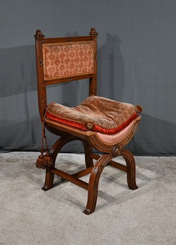 Chaise Curule Style Renaissance en Noyer, Fin du 19ème Siècle en vente ...