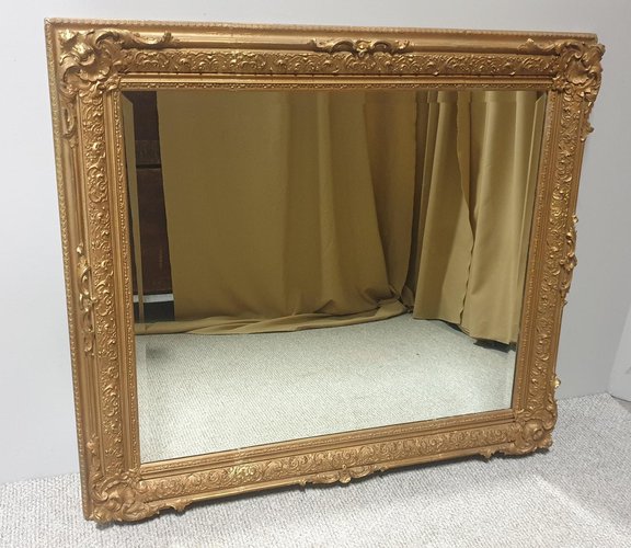 Large English Rectangular Victorian Gilt Mirror for sale at Pamono