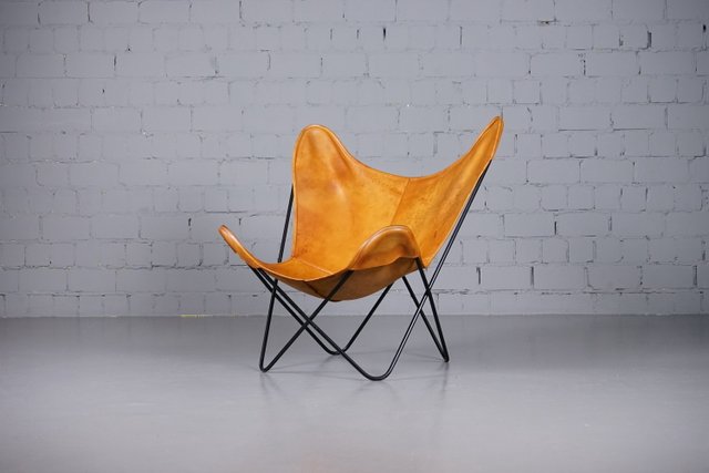 Vintage Butterfly Chair by Antonio Bonet Juan Kurchan Jorge Ferrari Hardoy for Knoll International 1960s