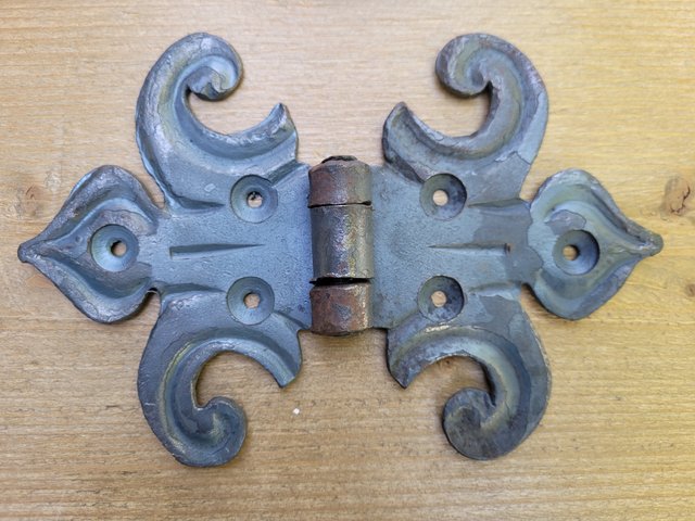 Large Antique Gothic Wrought Iron Door Hinge for sale at Pamono