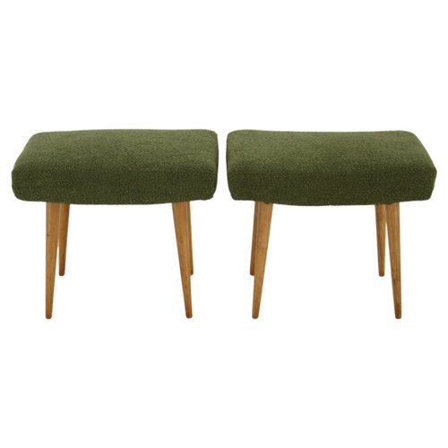 Hocker aus Buche aus Boucle, Tschechoslowakei, 1960er, 2er Set bei Pamono kaufen