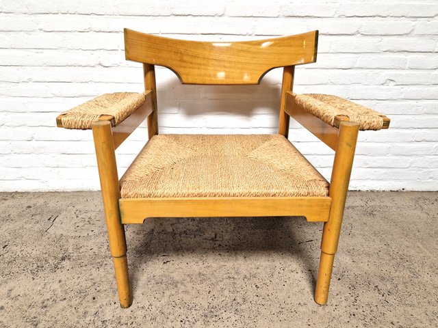 Italian Lounge Chair in the style of Carimate for sale at Pamono
