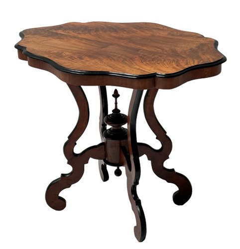 Walnut Victorian Center Table, 1890s for sale at Pamono