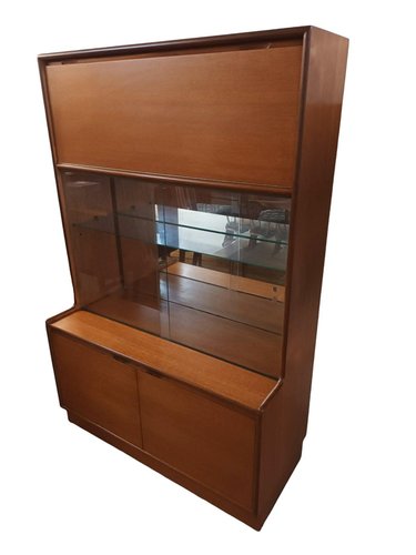 Mid Century Cocktail Vitrine aus Teak von Tunridge of London 1960er bei Pamono kaufen