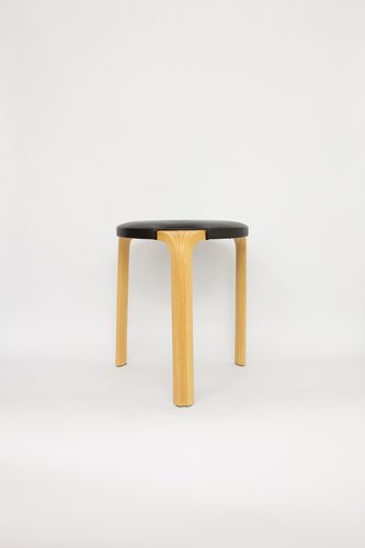 Hocker X600 von Alvar Aalto für Artek, Finnland bei Pamono kaufen