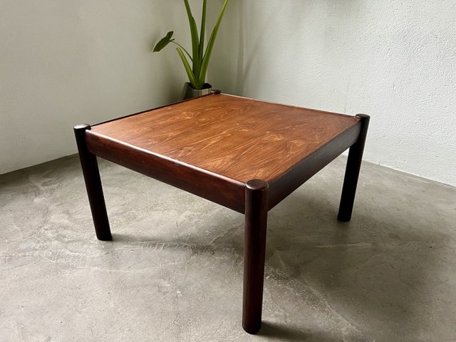 Scandinavian Rosewood Coffee Table, 1970s for sale at Pamono