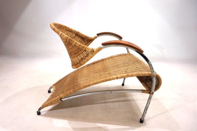 Rattan Streamline Lounge Chair, 1970 for sale at Pamono