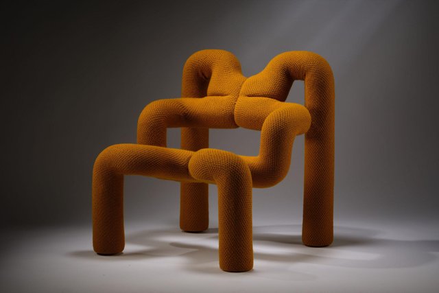 Towards Extreme Chair, 1980s for sale at Pamono