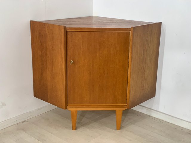 Mid-Century Corner Chest of Drawers for sale at Pamono