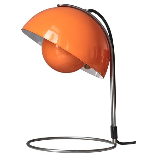 Lampada da tavolo moderna Flowerpot di Louis Poulsen per Verner Panton ...