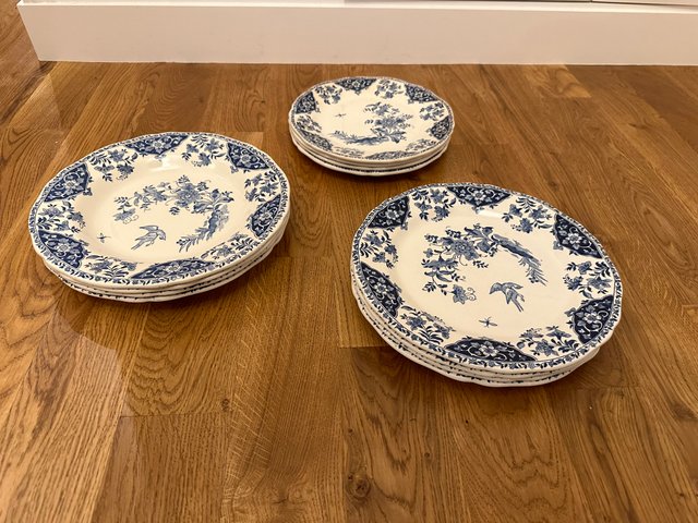 French Dinnerware Set in Blue Delft from Gien, Set of 12 for sale at Pamono