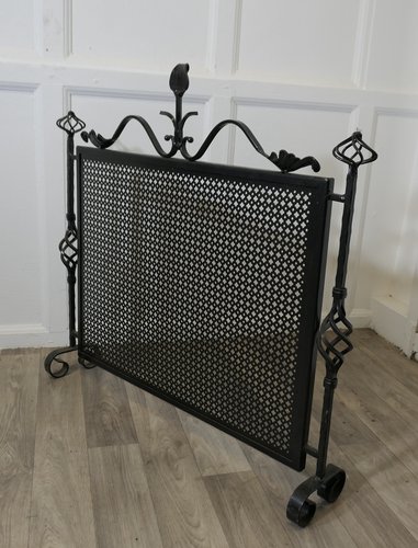 Large Gothic Wrought Iron Fire Screen, 1890s for sale at Pamono