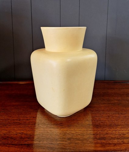 Model 6500 Vase by Giovanni Gariboldi for Richard-Ginori S. Cristoforo ...