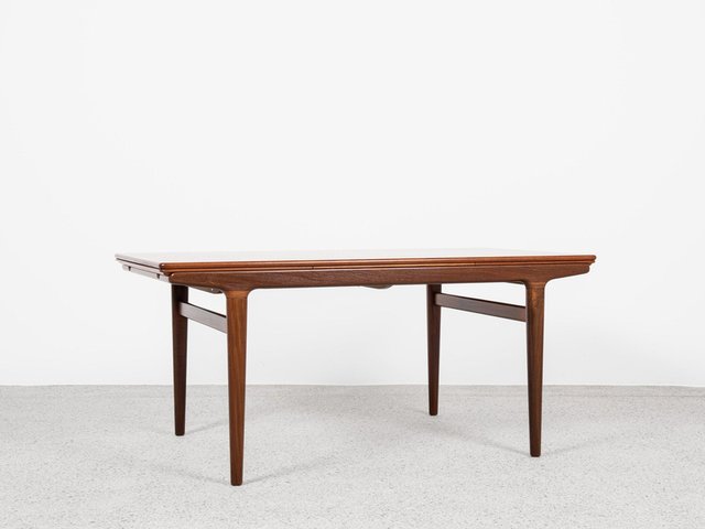 Mid-Century Rectangular Extendable Dining Table in Teak attributed to Johannes Andersen for ...