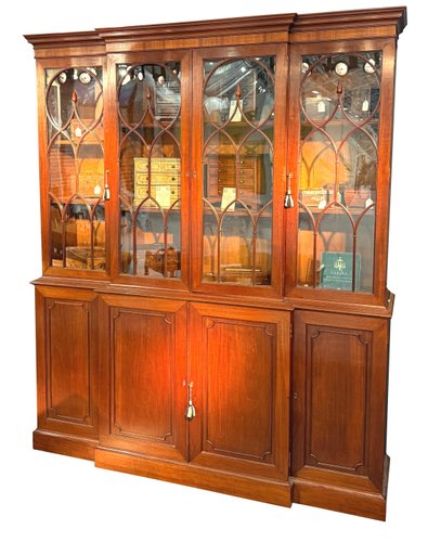 Small Georgian Mahogany Breakfront Bookcase 1800s for sale at Pamono