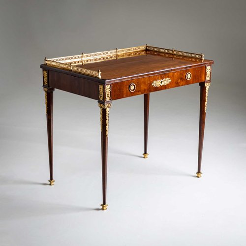 Neoclassical Desk, Austria, Late 18th Century for sale at Pamono
