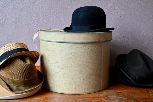 Large French Cardboard Hat Box for sale at Pamono