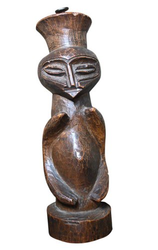 Statue of the Kusu Tribe for sale at Pamono